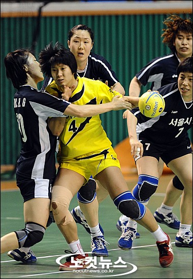 안돼면 머리로~ - 노컷뉴스