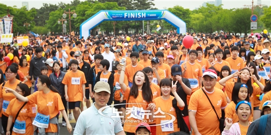 올림픽공원 가득 메운 한마음 달리기 축제 - 노컷뉴스
