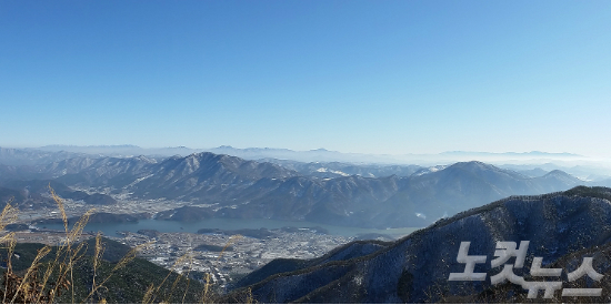 지리산과 덕유산 백두대간 능선이 한 눈에 - 노컷뉴스