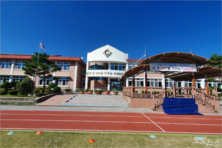 갈등의 공간 DMZ를 꿈으로 만드는 DMZ(Dream Making Zone)로 - 노컷뉴스