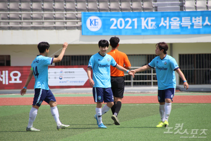 [K5 리그]TNT FC 김건우, 수비 뒤 공간 허물어 '멀티골' - 노컷스포츠