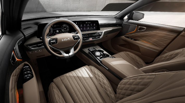 기아, 고급 편의사양 기본화·상품성 개선한 '더 2023 K8' 출시 - 노컷뉴스