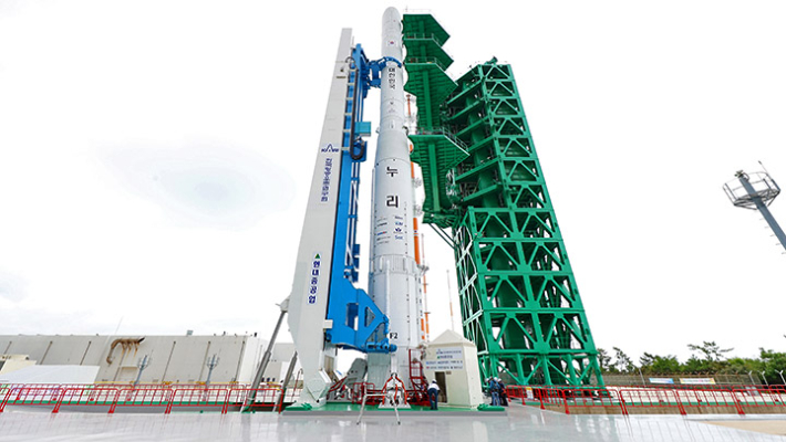 누리호, 11시 10분 하늘 향해 기립…순조로운 준비[영상] - 노컷뉴스