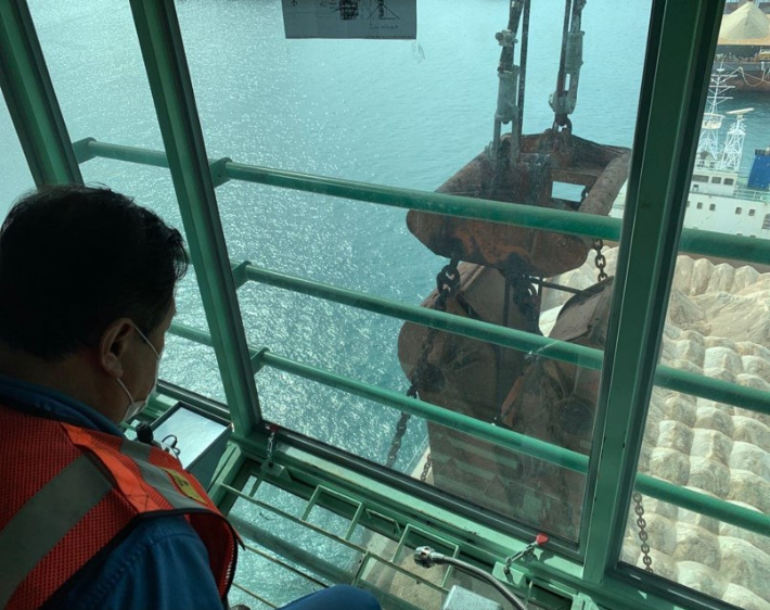 포항제철소, 원료부두 하역 설비 교체 준공… 조업 효율화 도모 - 노컷뉴스