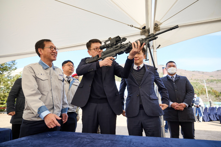SNT모티브, 신형 K15 기관총 첫 출하 - 노컷뉴스