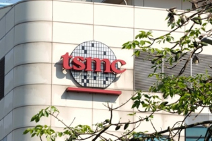 '러브콜 쇄도' TSMC 日中에 공장짓고 2.6조원 지원받아 - 노컷뉴스